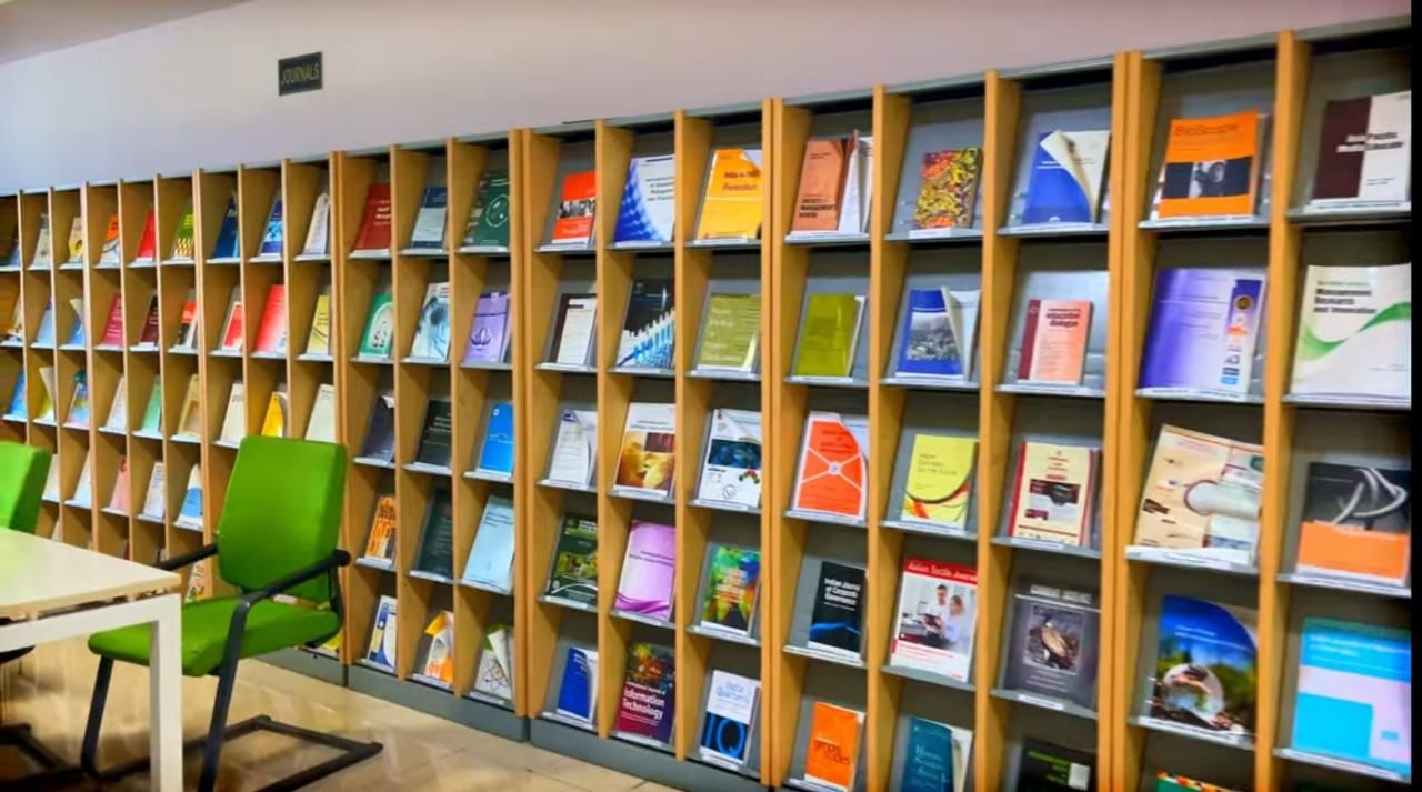 BBAU: Fees, Admission 2025, Courses, Cutoff, Ranking, Placement