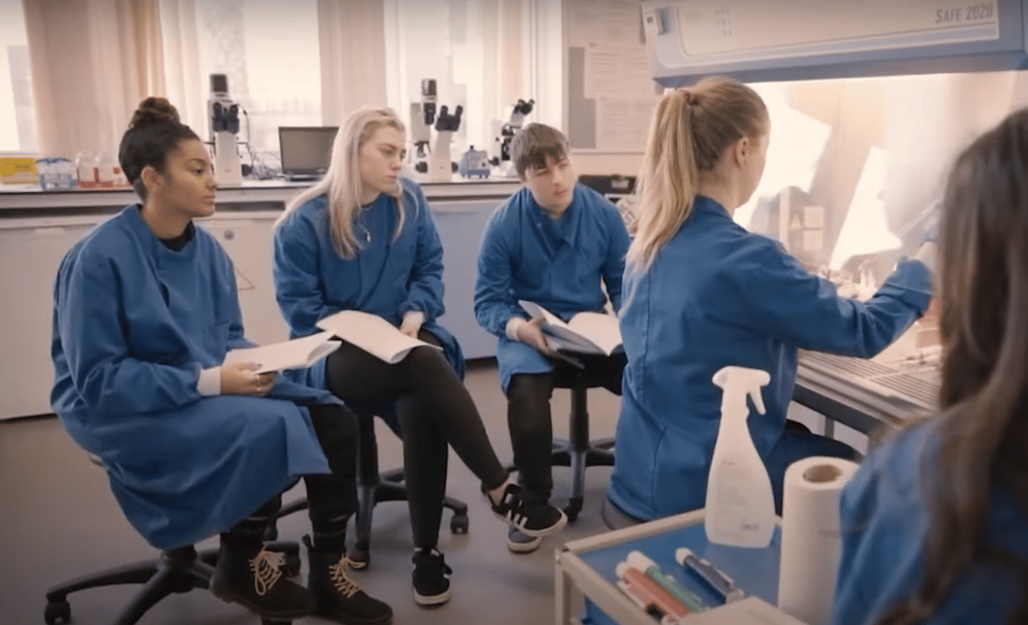 Sheffield Hallam University : Courses, Fees, Job Outcomes, Rankings and ...