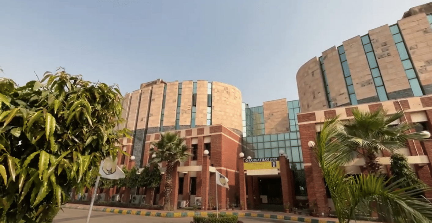 Amity University Greater Noida: Fees, Admission 2025, Courses, Cutoff ...