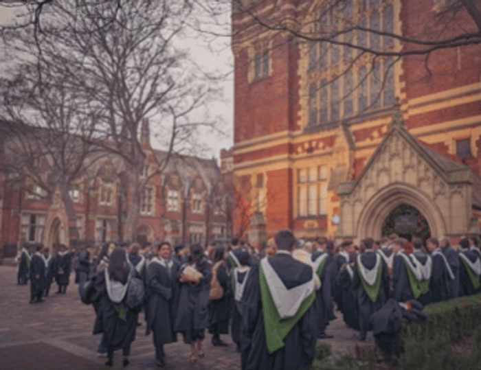 University of Leeds: Ranking, Admissions, Fees, Scholarships, and Alumni