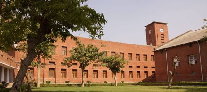 SRCC, Delhi University: Fees, Admission 2025, Courses, Cutoff, Ranking ...